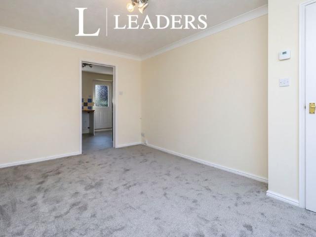 2 bedroom house to rent Woodall Avenue, Saltney, Chester, CH4