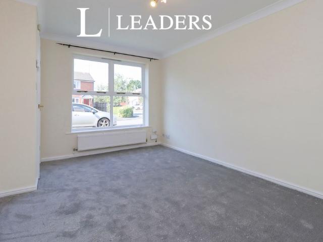 2 bedroom house to rent Woodall Avenue, Saltney, Chester, CH4