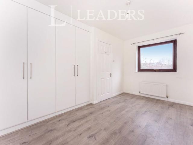 2 bedroom house to rent Wroxham Close, Chester, CH2