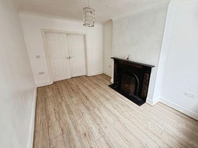 2 bedroom house to rent Alfred Street, Riddings, Alfreton, DE55