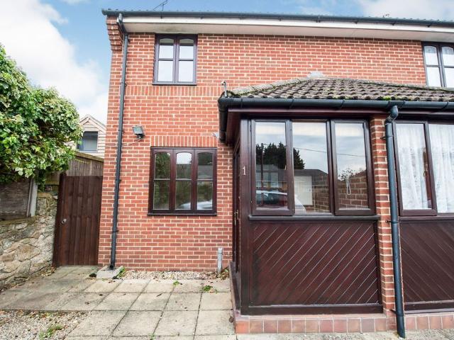 2 bedroom house to rent Aspen Court, Faringdon, Oxfordshire, SN7