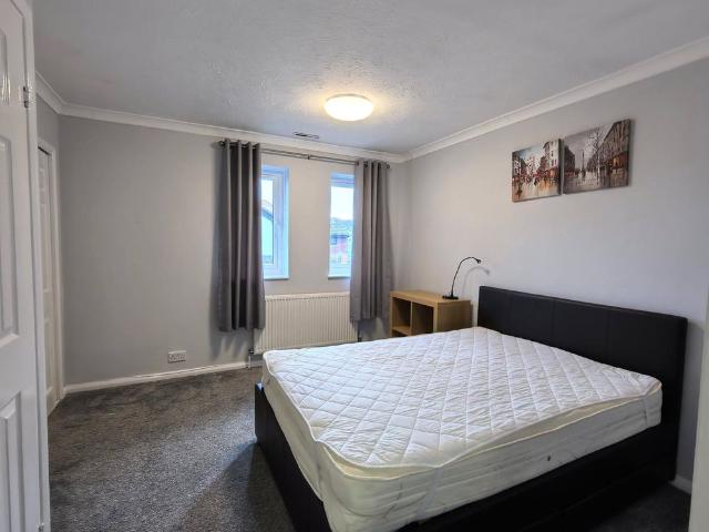 2 bedroom house to rent Armory Lane, Portsmouth, PO1