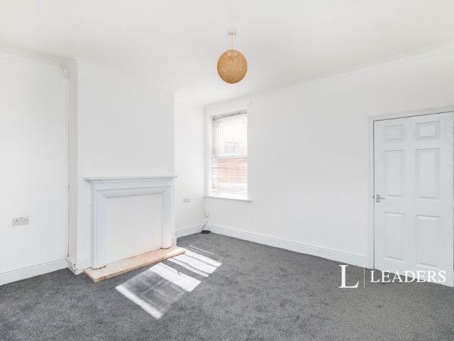 2 bedroom house to rent Balfour Road, Derby, DE23