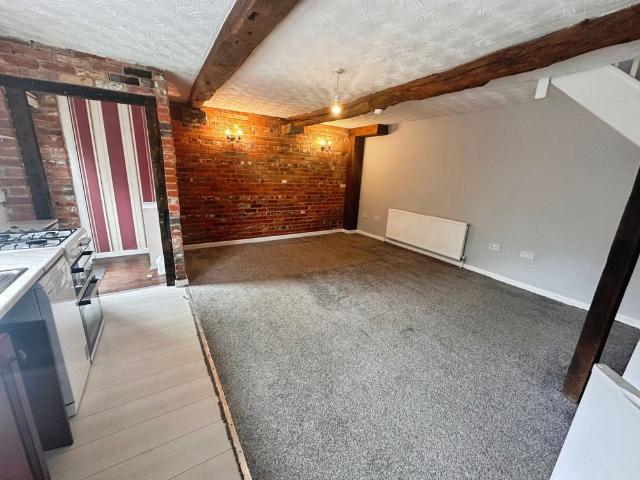 2 bedroom house to rent Barn Cottage, Wickham Road, Curdridge, Southampton, SO32