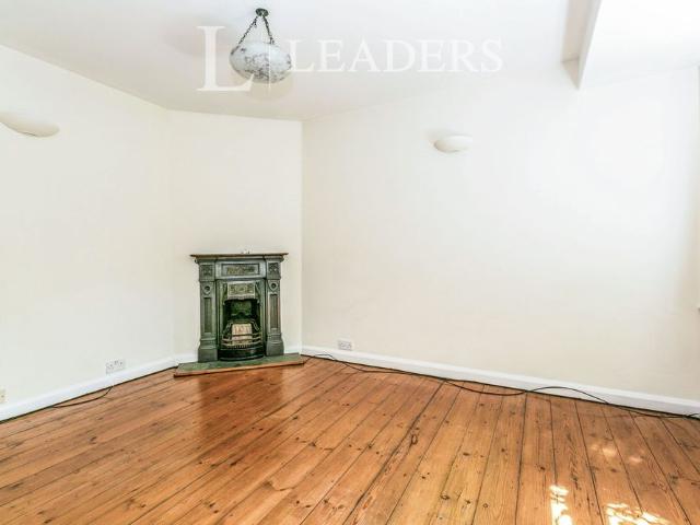 2 bedroom house to rent Bosville Avenue, Sevenoaks, TN13
