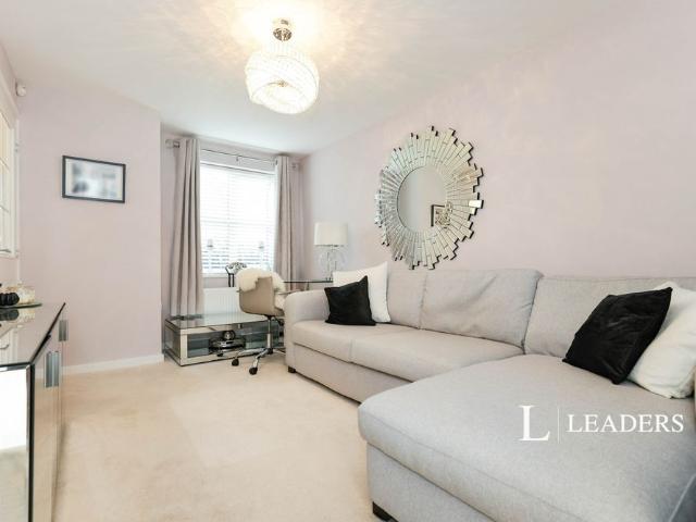 2 bedroom house to rent Butler Close, Whitnash, Leamington Spa, CV31