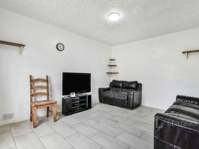2 bedroom house to rent Castlemere Road, Manchester, M9