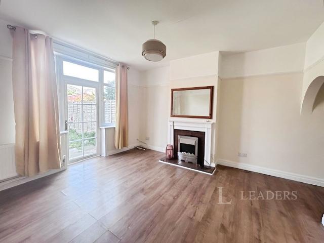2 bedroom house to rent Charles Street, Redditch, B97
