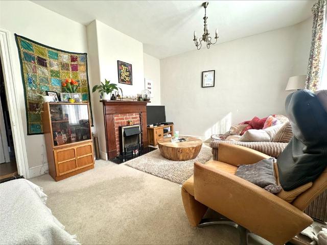 2 bedroom house to rent Church Street, Sudbury, CO10