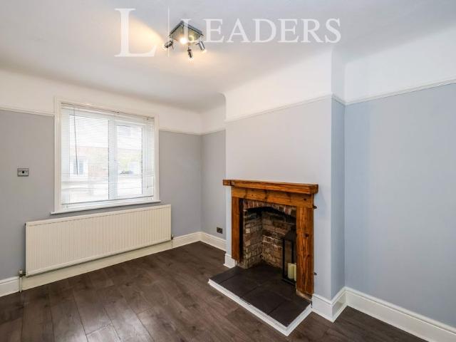 2 bedroom house to rent Cobden Street, Gosport, PO12