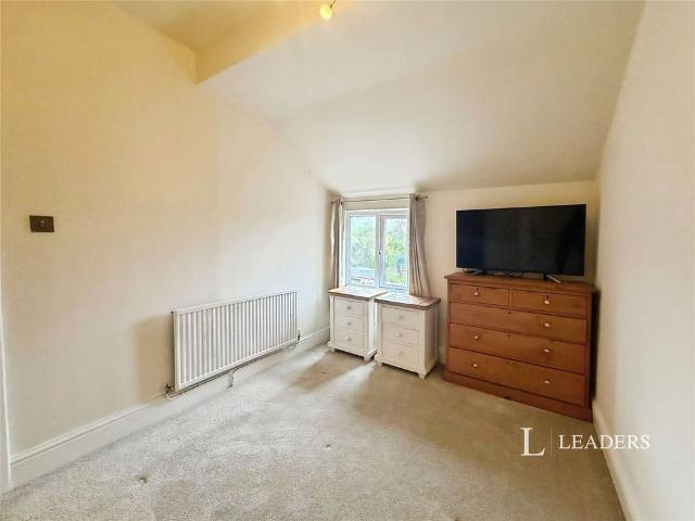 2 bedroom house to rent Croft Gardens, Charlton Kings, Cheltenham, Gloucestershire, GL53