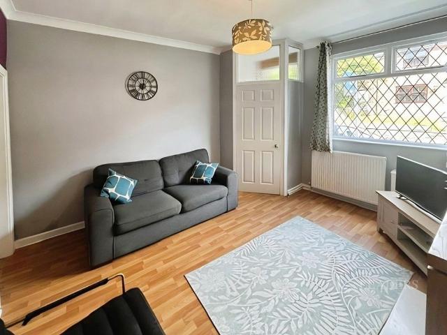 2 bedroom house to rent Crab Lane, Manchester, Greater Manchester, M9