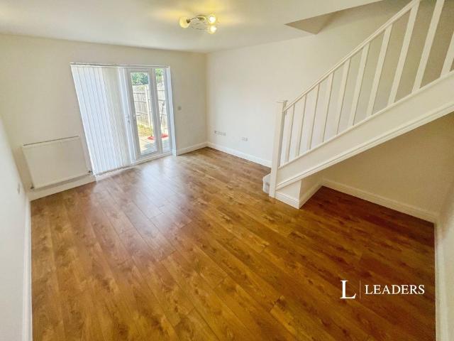 2 bedroom house to rent Dunbar Close, Long Eaton, Nottingham, NG10