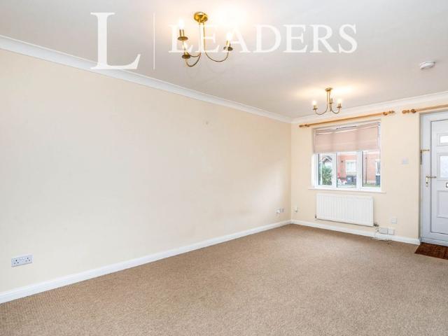 2 bedroom house to rent Ensign Drive, Gosport, PO13