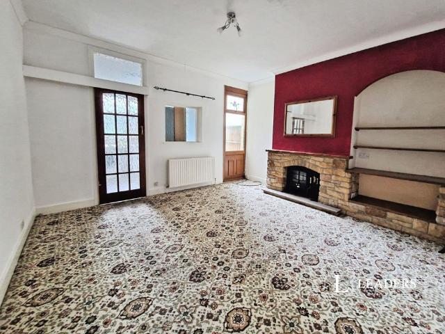 2 bedroom house to rent Fairfax Drive, Westcliff on Sea, SS0