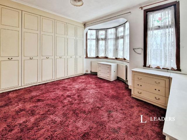2 bedroom house to rent Fairfax Drive, Westcliff on Sea, SS0