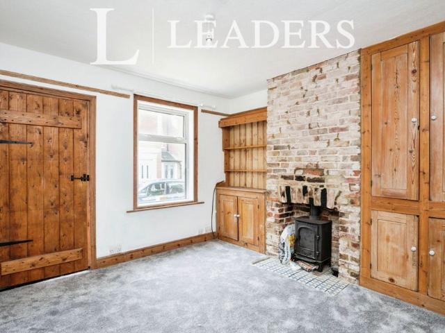 2 bedroom house to rent Fosse Road, Tonbridge, TN9