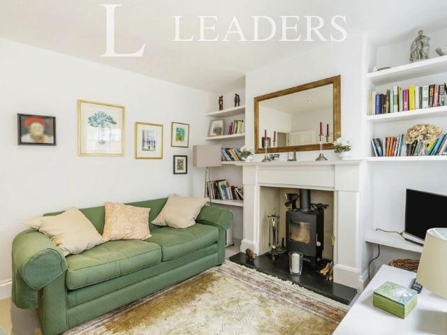 2 bedroom house to rent Franklin Place, Chichester, PO19