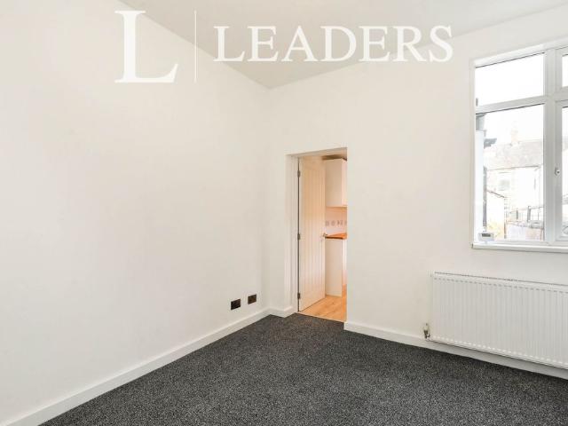 2 bedroom house to rent Grove Street, Stoke on Trent, ST6