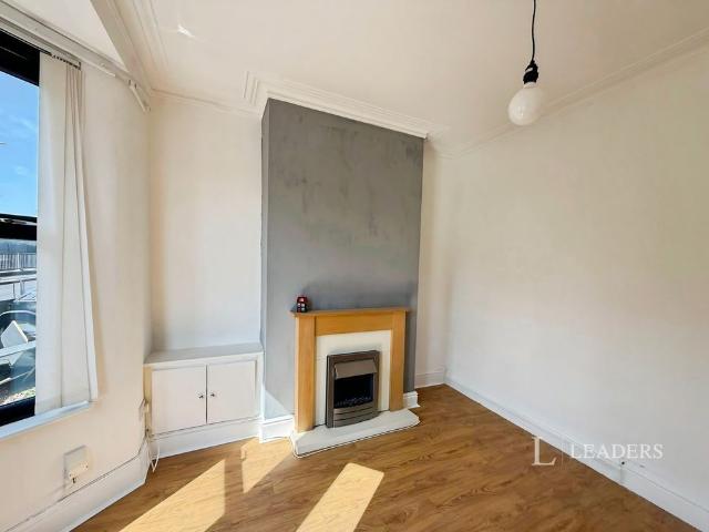 2 bedroom house to rent Green Lane, Seaforth, Liverpool, L21
