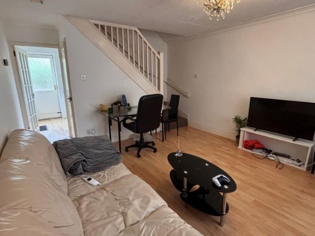 2 bedroom house to rent Hazelmere Grove, Lenton, Nottingham, NG7
