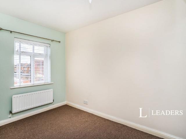 2 bedroom house to rent Helm Close, Gosport, PO13