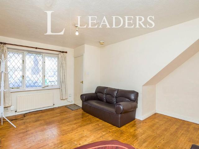 2 bedroom house to rent Heron Drive, Lenton, Nottingham, NG7