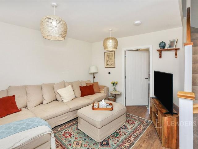 2 bedroom house to rent Hickory Way, Hedge End, Southampton, Hampshire, SO30