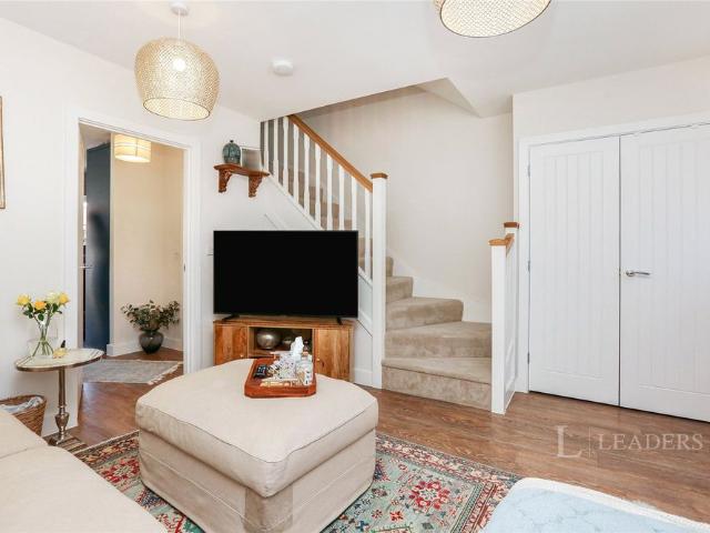 2 bedroom house to rent Hickory Way, Hedge End, Southampton, Hampshire, SO30