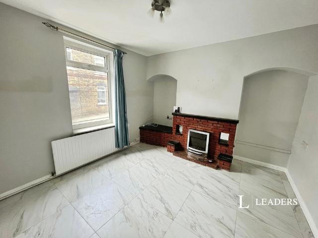 2 bedroom house to rent High Street, Gainsborough, Lincolnshire, DN21