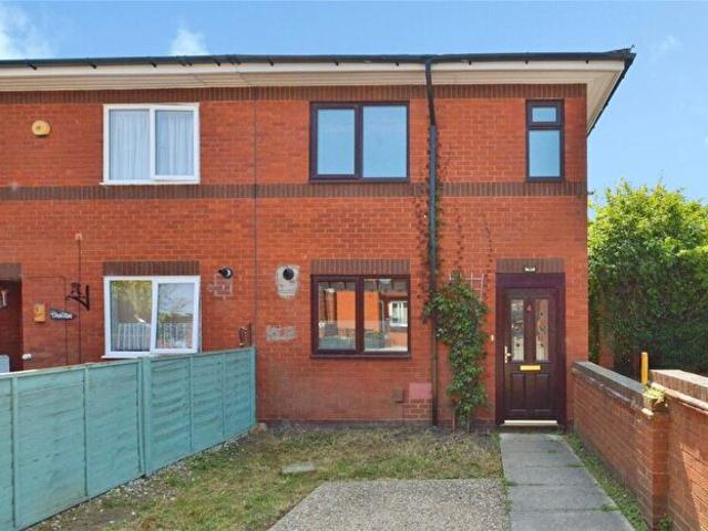 2 Bedroom House To Rent In Tamarisk Court, MK7