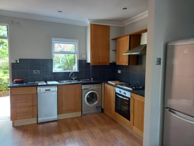2 Bedroom House to Rent in Wimbledon Chase