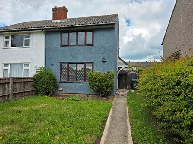 2 Bedroom House To Rent In Albany Place, Aylesbury, HP19