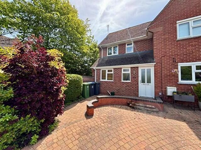 2 Bedroom House To Rent In Alcester Road, Stratford Upon Avon, CV37