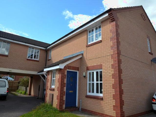 2 Bedroom House To Rent In Betony Walk, Rushden, NN10