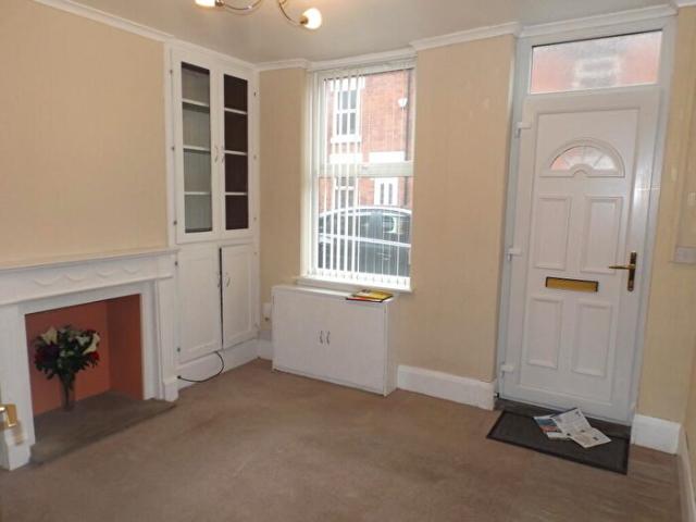 2 Bedroom House To Rent In Carlingford Road, Hucknall, NG15
