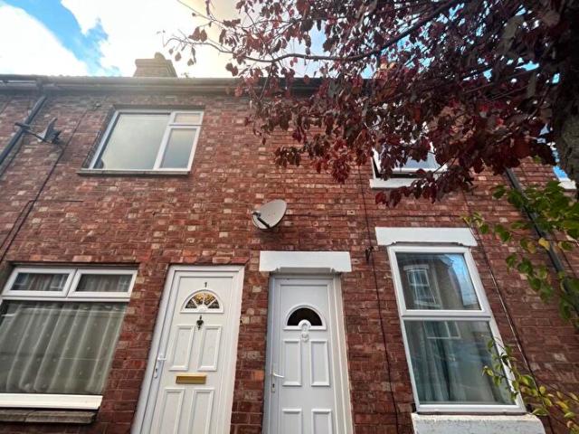 2 Bedroom House To Rent In Corbett Street, CV21