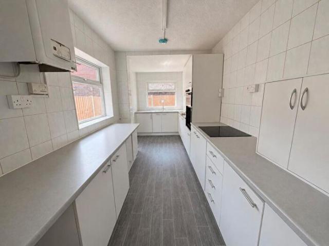 2 Bedroom House To Rent In Glentworth Road, Nottingham, NG7