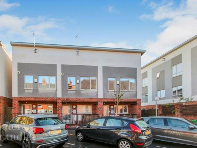 2 Bedroom House To Rent In Green Street, Nottingham, Nottinghamshire, NG2