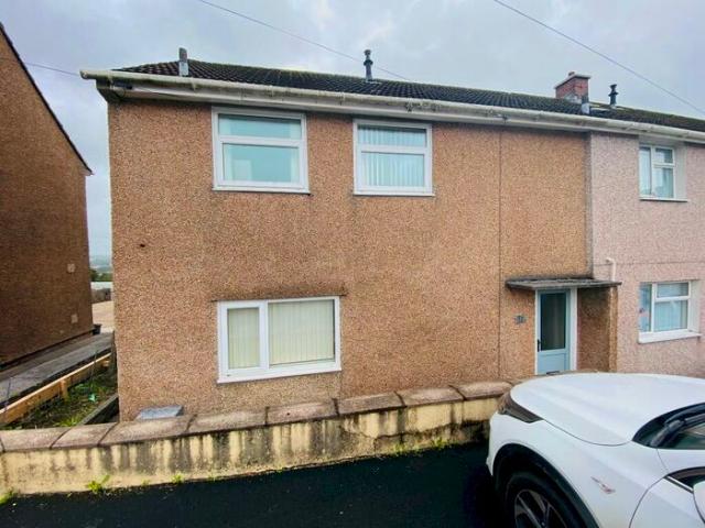 2 Bedroom House To Rent In Hafod Elfed, Carmarthen, SA31
