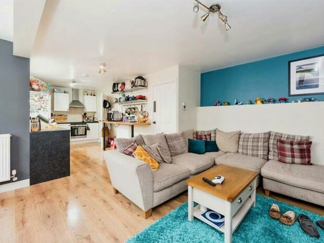 2 Bedroom House To Rent In Lower Hester Street, Northampton, NN2