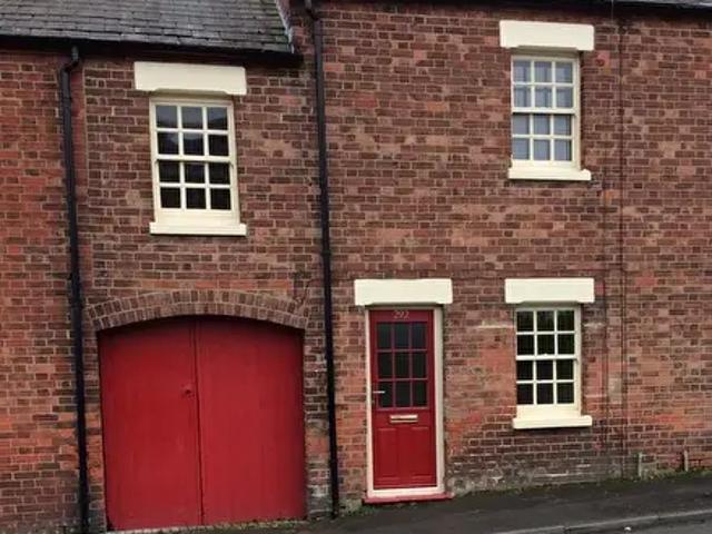 2 Bedroom House To Rent In Nanpantan Road, Loughborough, Leicestershire, LE11