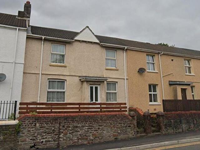 2 Bedroom House To Rent In Neath Road, Plasmarl, SA6