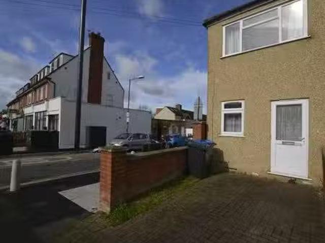 2+ bedroom house to rent in Northborough Road, London, SW16