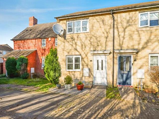 2 Bedroom House To Rent In Sanderling Close, Bicester, OX26