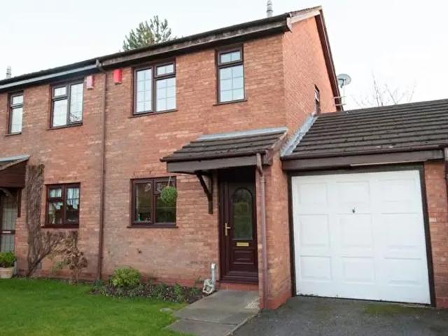 2 Bedroom House To Rent In Shelley Drive, Sutton Coldfield, B74