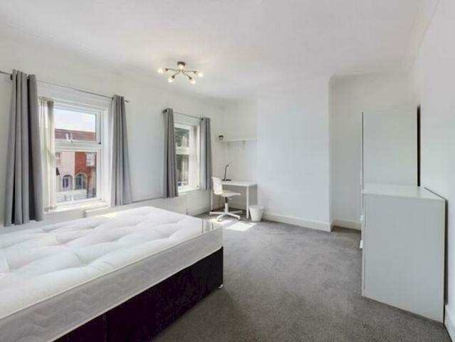 2 Bedroom House To Rent In St. Leonards Road, Northampton, NN4