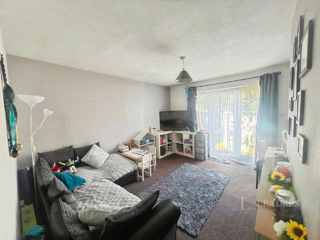 2 bedroom house to rent Kings Court, Arthur Street, Derby, DE1