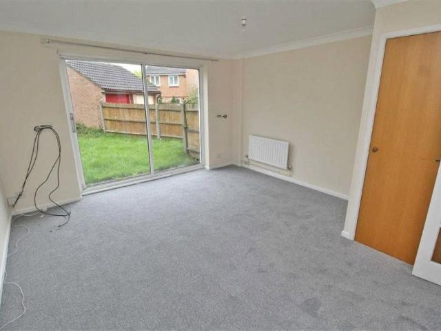 2 bedroom house to rent Lastingham Grove, Emerson Valley, Milton Keynes, Buckinghamshire, MK4