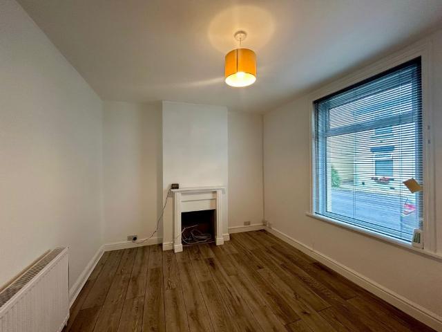 2 bedroom house to rent Leonard Road, Gosport, PO12